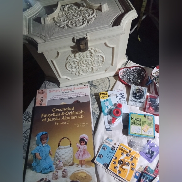 Max Klein | Other | Vintage Max Klein Faux Wood Sewing Box Winsert 3 ...